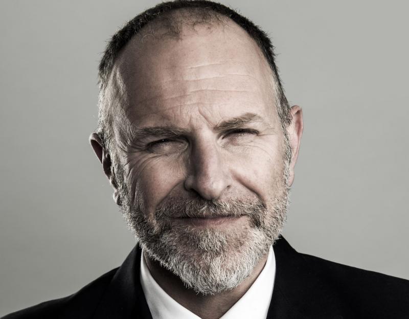 Simon Evans, Soho Theatre - intellect examined